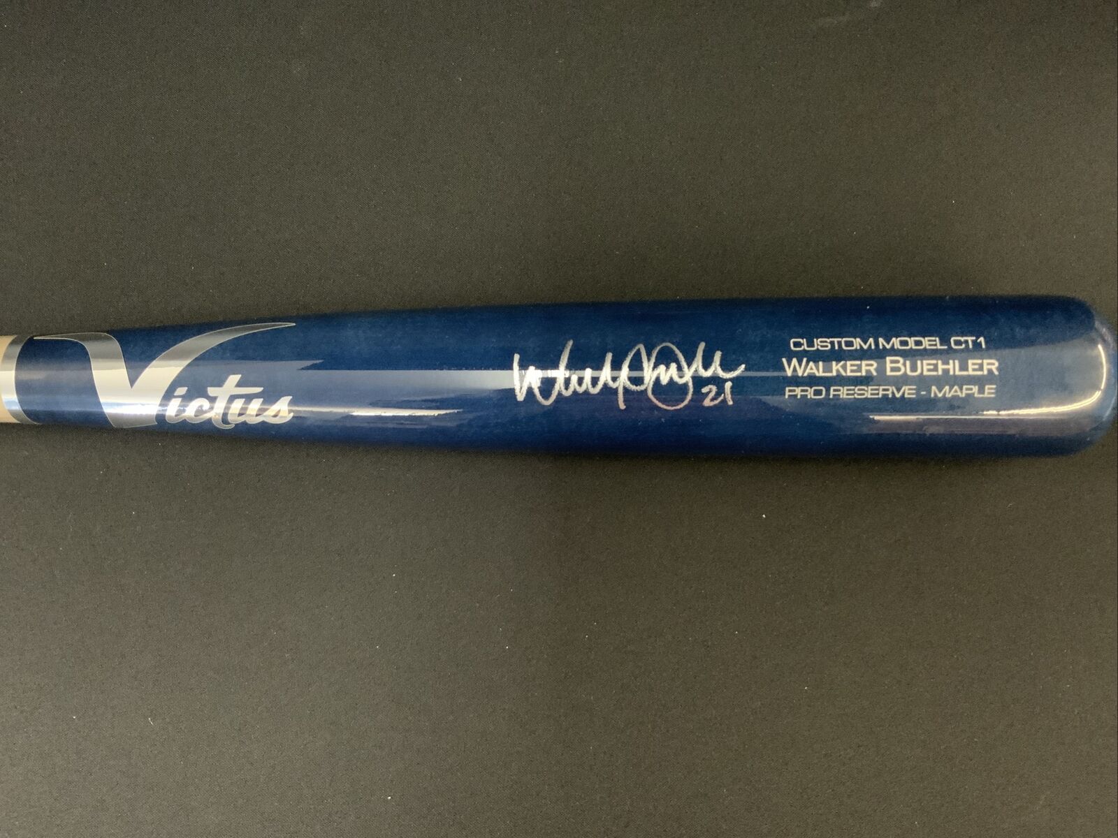 DODGERS WALKER BUEHLER SIGNED GAME CUSTOM MODEL VICTUS BAT BECKETT WK3 ...